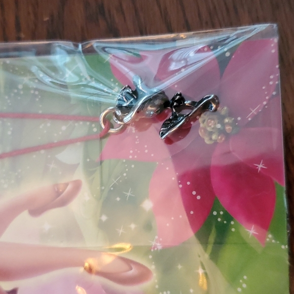 Disney | Toys | New Disney Rosetta A Garden Fairy Rose Necklace And ...